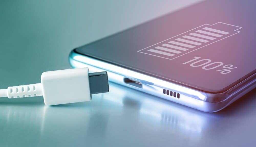 PHONE REPAIR EXPERT REVEALS THE COMMON CHARGING ERRORS PEOPLE MAKE ...